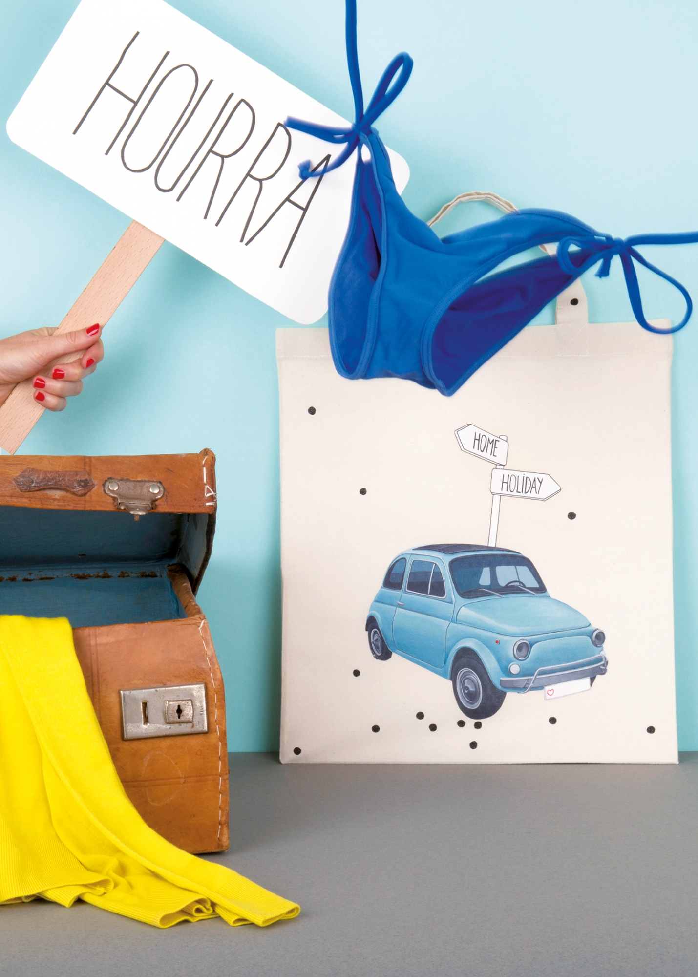 { Hourra, ohlala, mon livre à moi...}